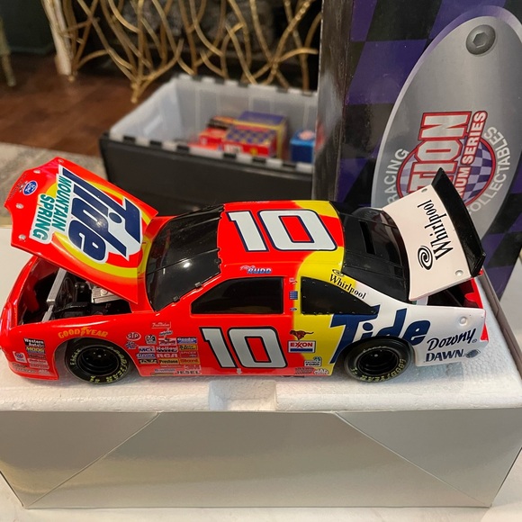 Action | Toys | 997 Ricky Rudd Tide 1997 Ford Thunderbird 124 Scale ...